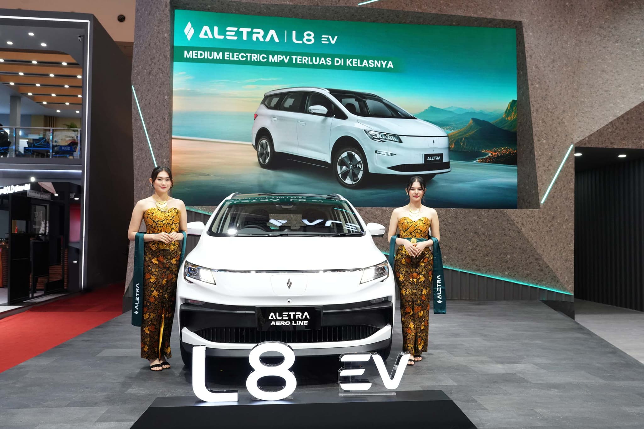 Aletra Resmi Menyerahkan Unit L8 Ev Kepada Jusuf Hamka | Berita Aletra